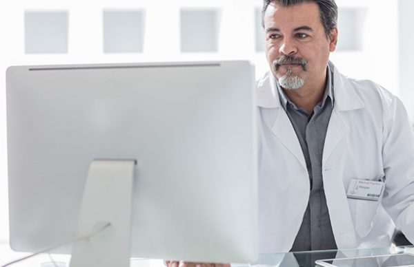 AI-Powered Wearable Devices & Real-Time Monitoring